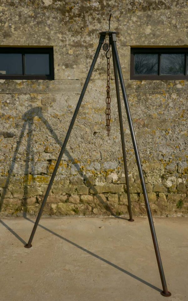 FIRE TRIPOD - Normandie Outdoor